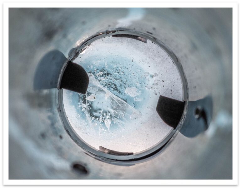 Glacier shapes unique Antarctic lake ecosystem - APRI